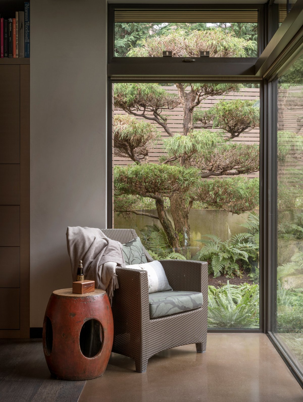 YINJISPACE - Stuart Silk x Hidden Cove Residence